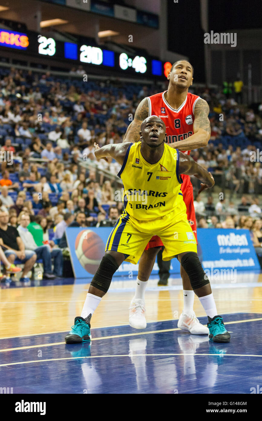 Mike drew hi-res stock photography and images - Alamy