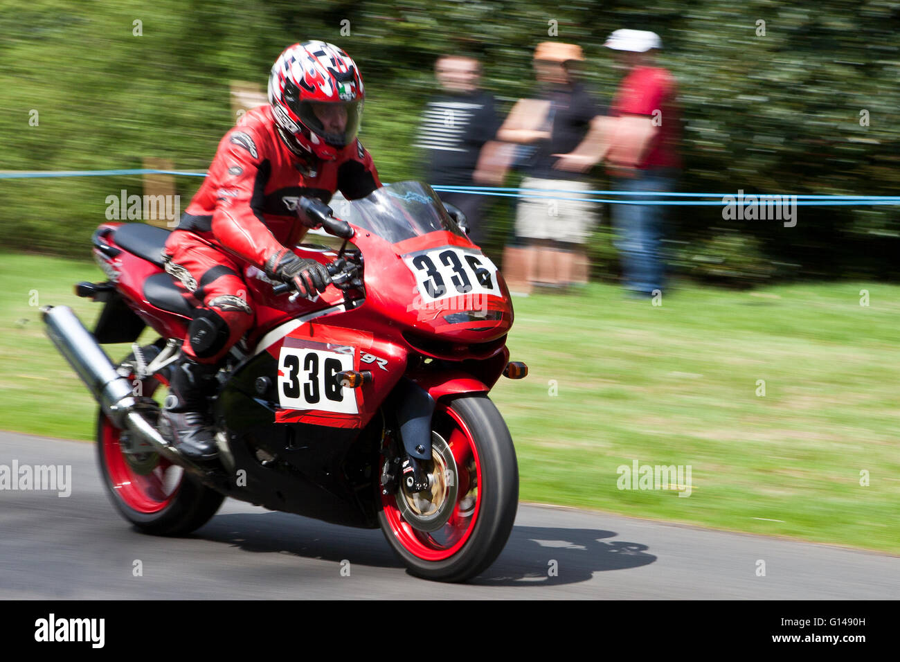 Chorley, Lancashire, UK. 8th May, 2016. 336, David Harvey, Kawasaki ...