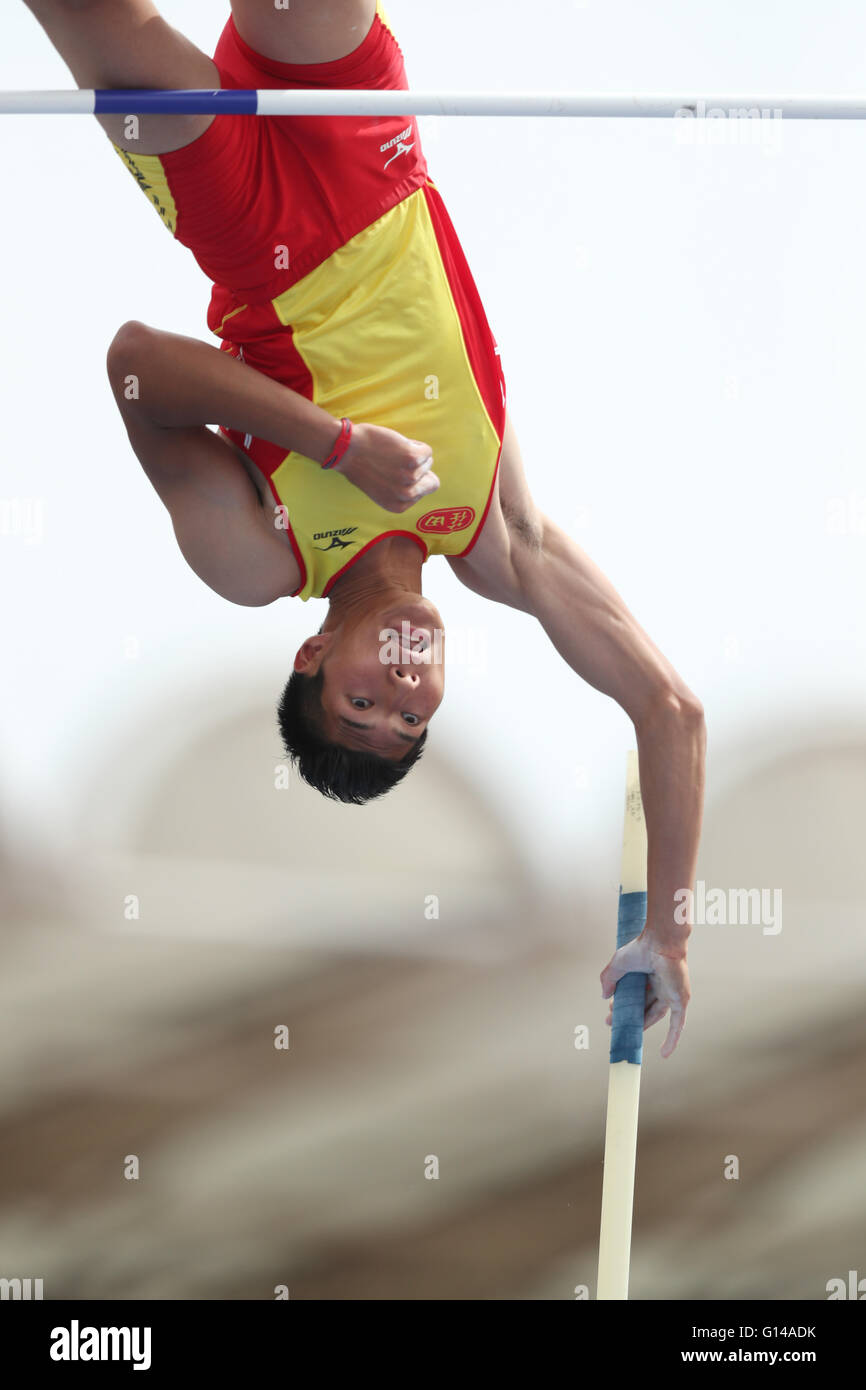 Kanagawa, Japan. 8th May, 2016. Kawasaki Men's Pole Vault at Todoroki ...