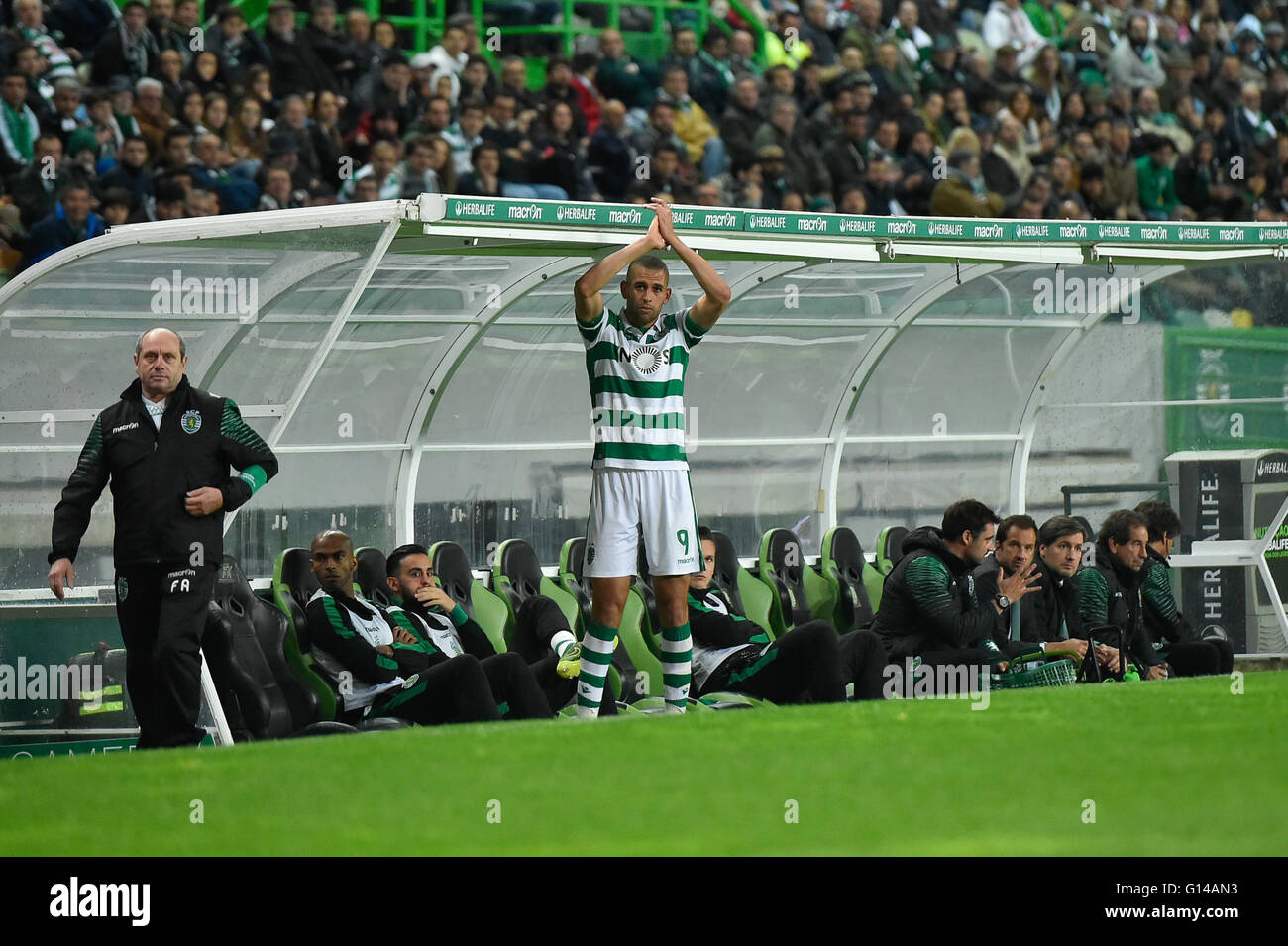 Sporting fans hi-res stock photography and images - Alamy
