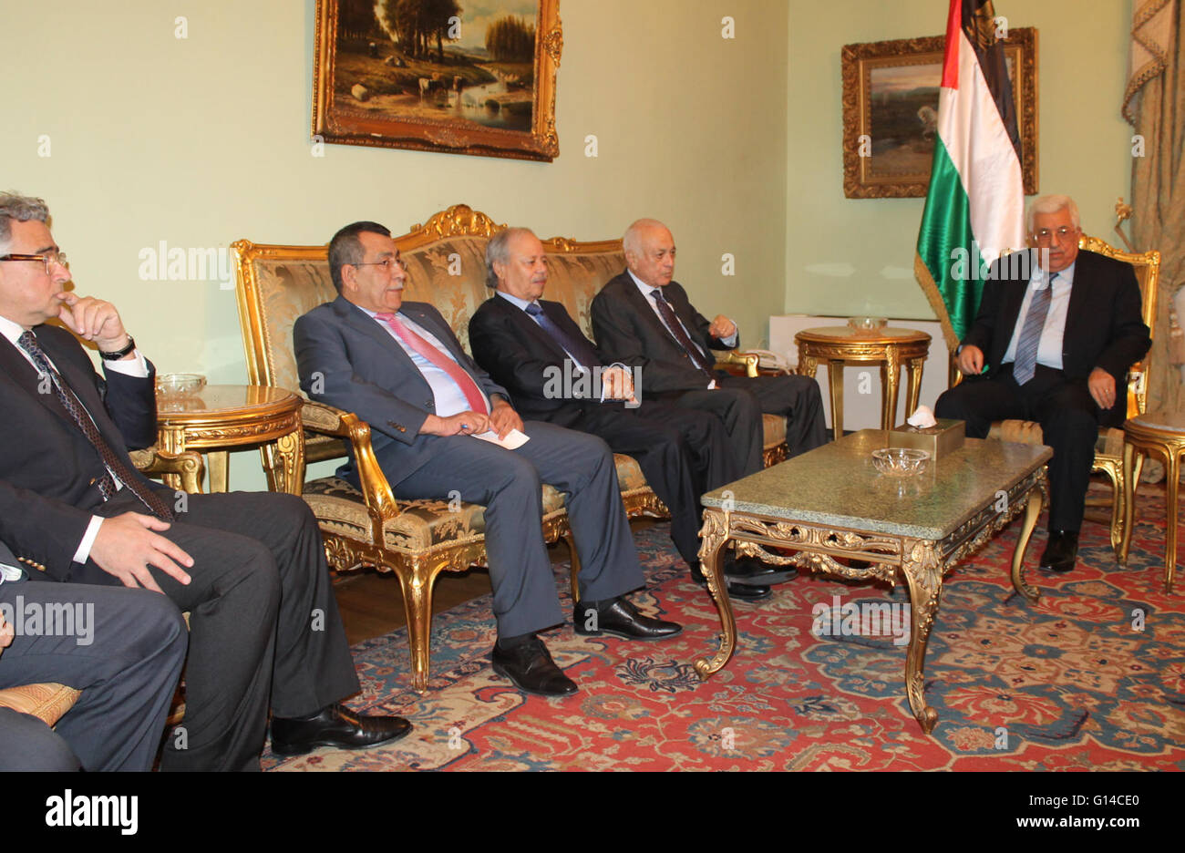 Al arabi nabil hi-res stock photography and images - Alamy