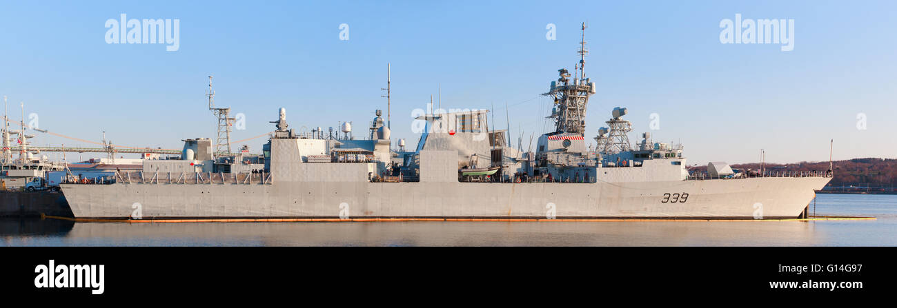Halifax Class Frigate Stock Photos & Halifax Class Frigate Stock Images ...