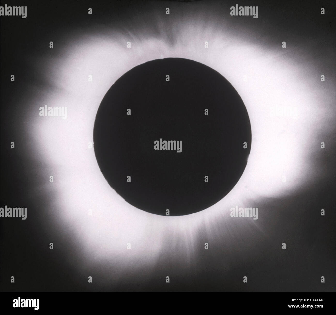 Solar crown hi-res stock photography and images - Alamy