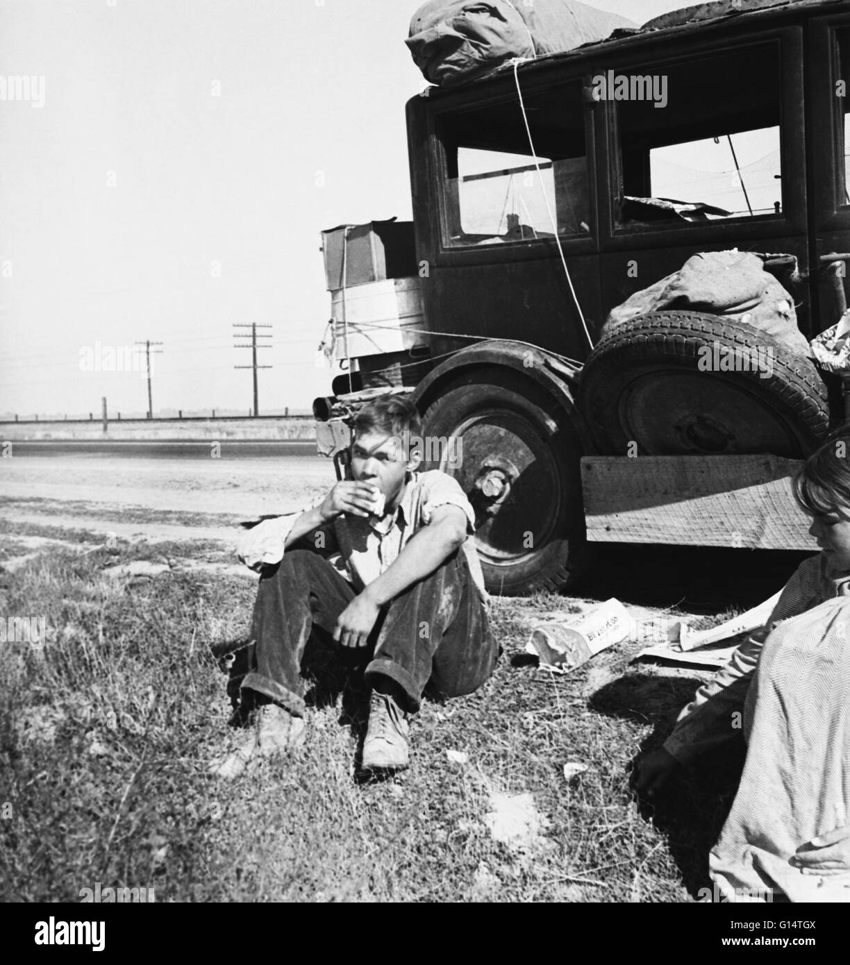 California drought farm Black and White Stock Photos & Images - Alamy