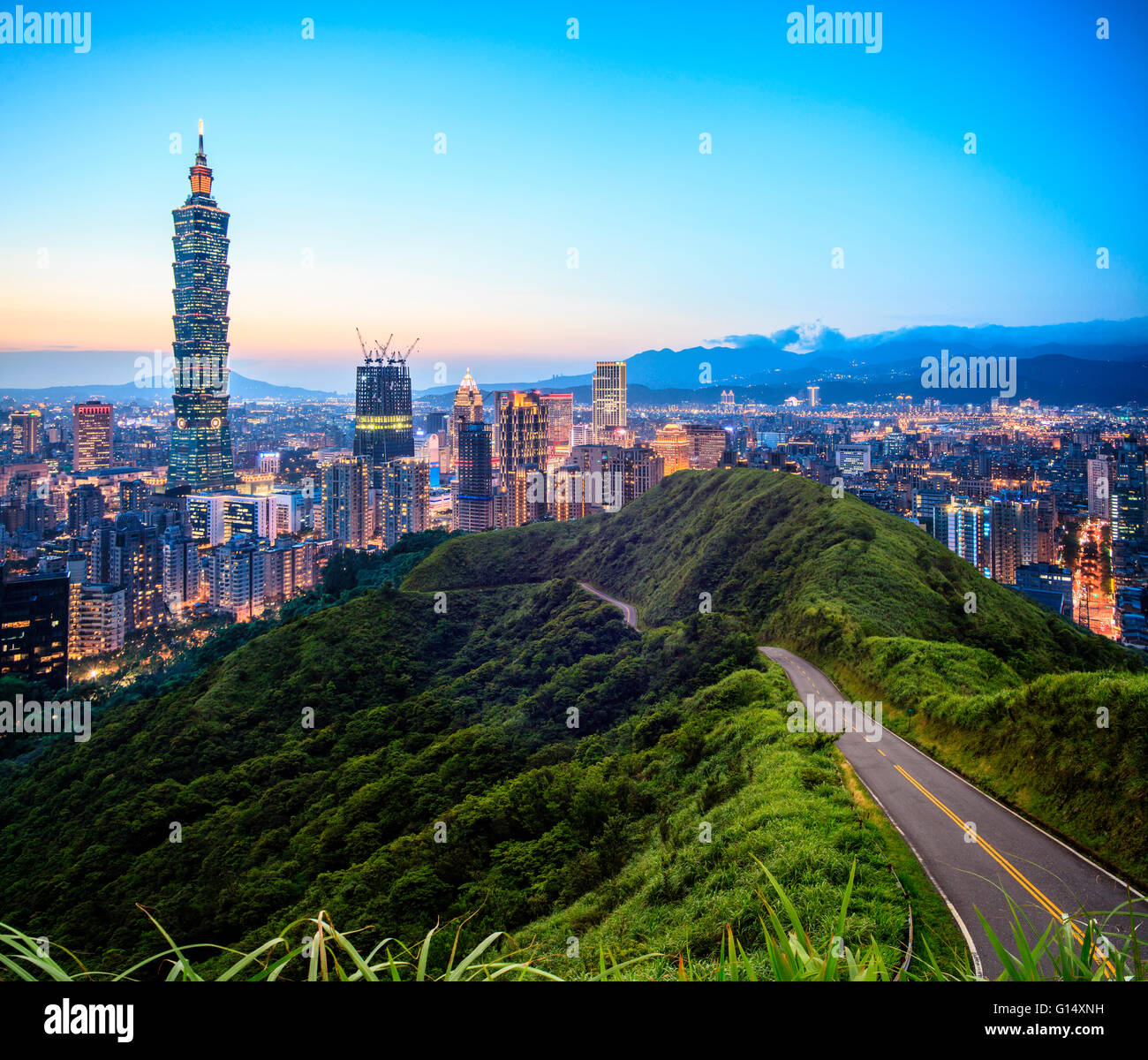 Taipei 101 observation deck hi-res stock photography and images - Alamy