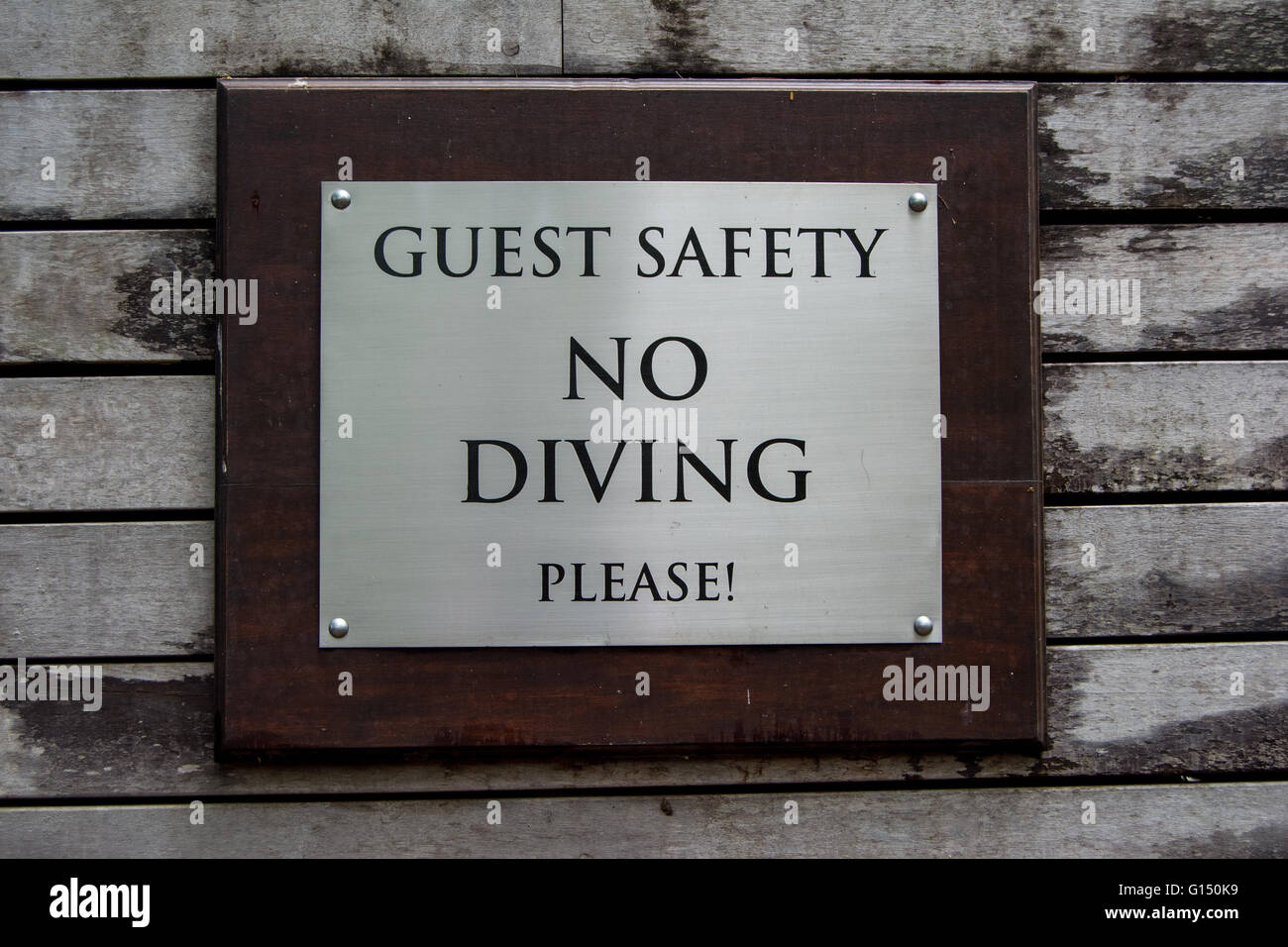 Pool safety sign hi-res stock photography and images - Alamy