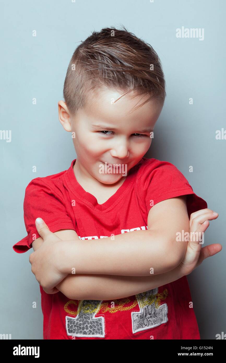 Crossed pattern hi-res stock photography and images - Alamy