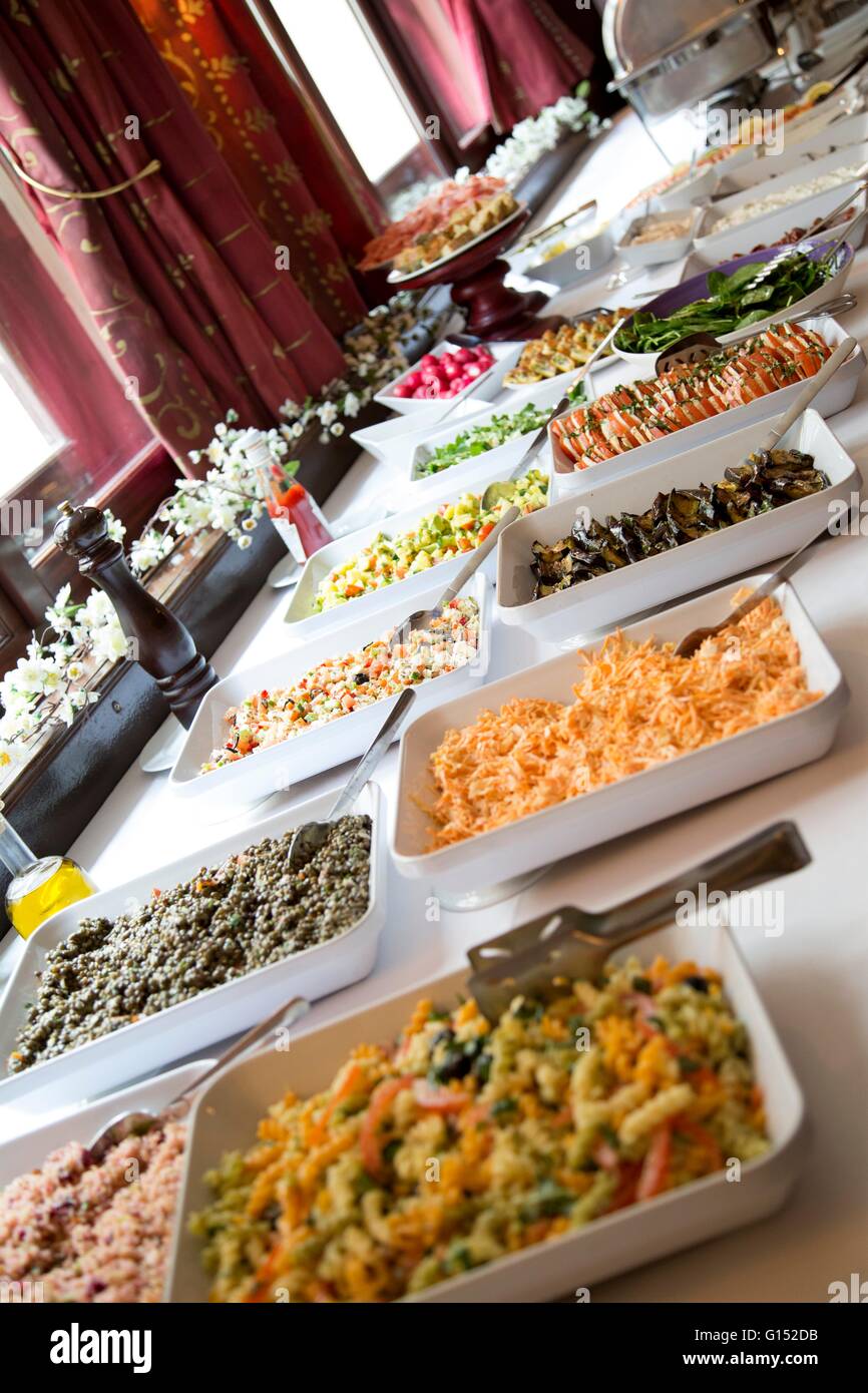 Various salads hi-res stock photography and images - Alamy