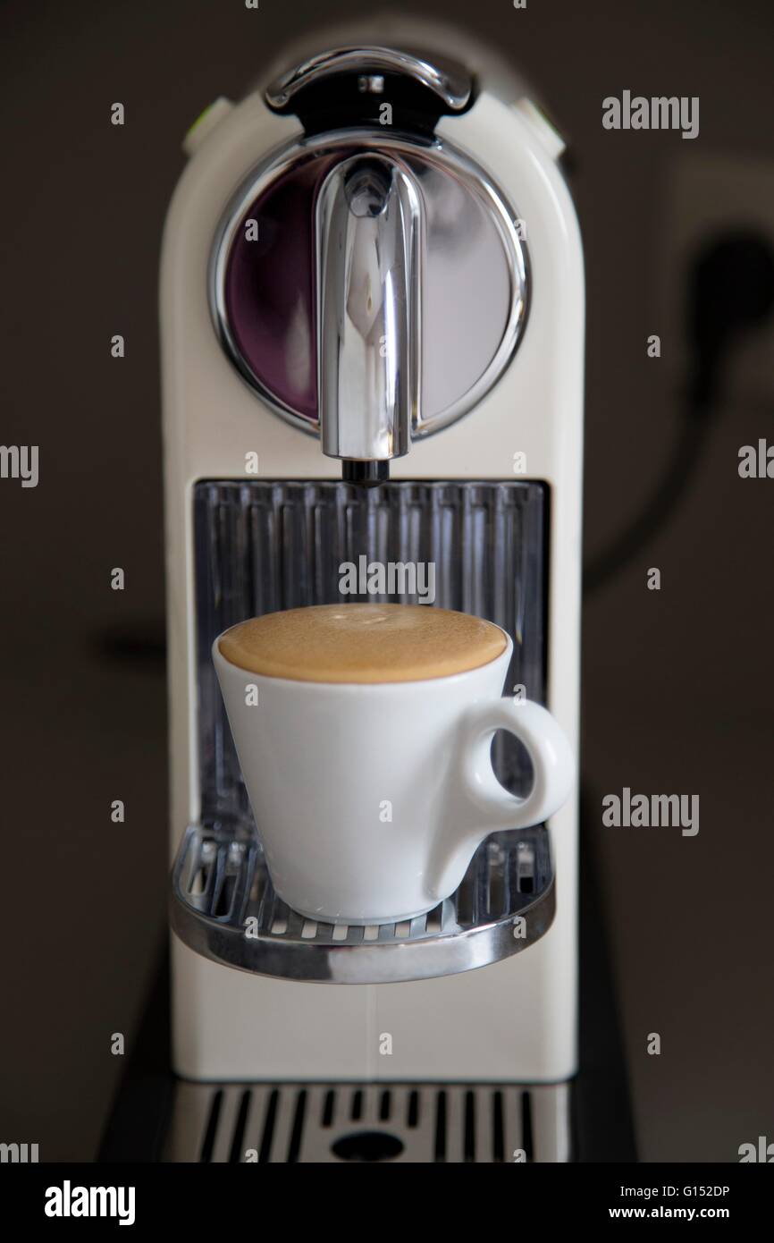 Coffee machine expresso hi-res stock photography and images - Alamy