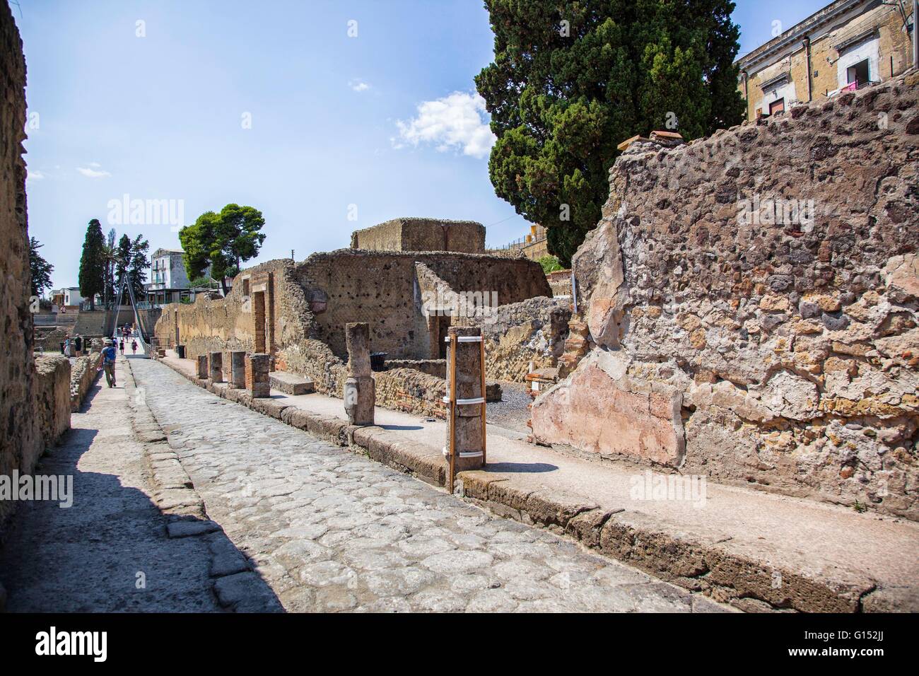 Herculaneum ruins hi-res stock photography and images - Alamy