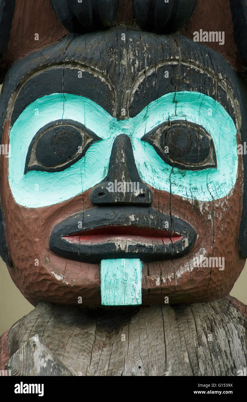 Tlingit raven hi-res stock photography and images - Alamy