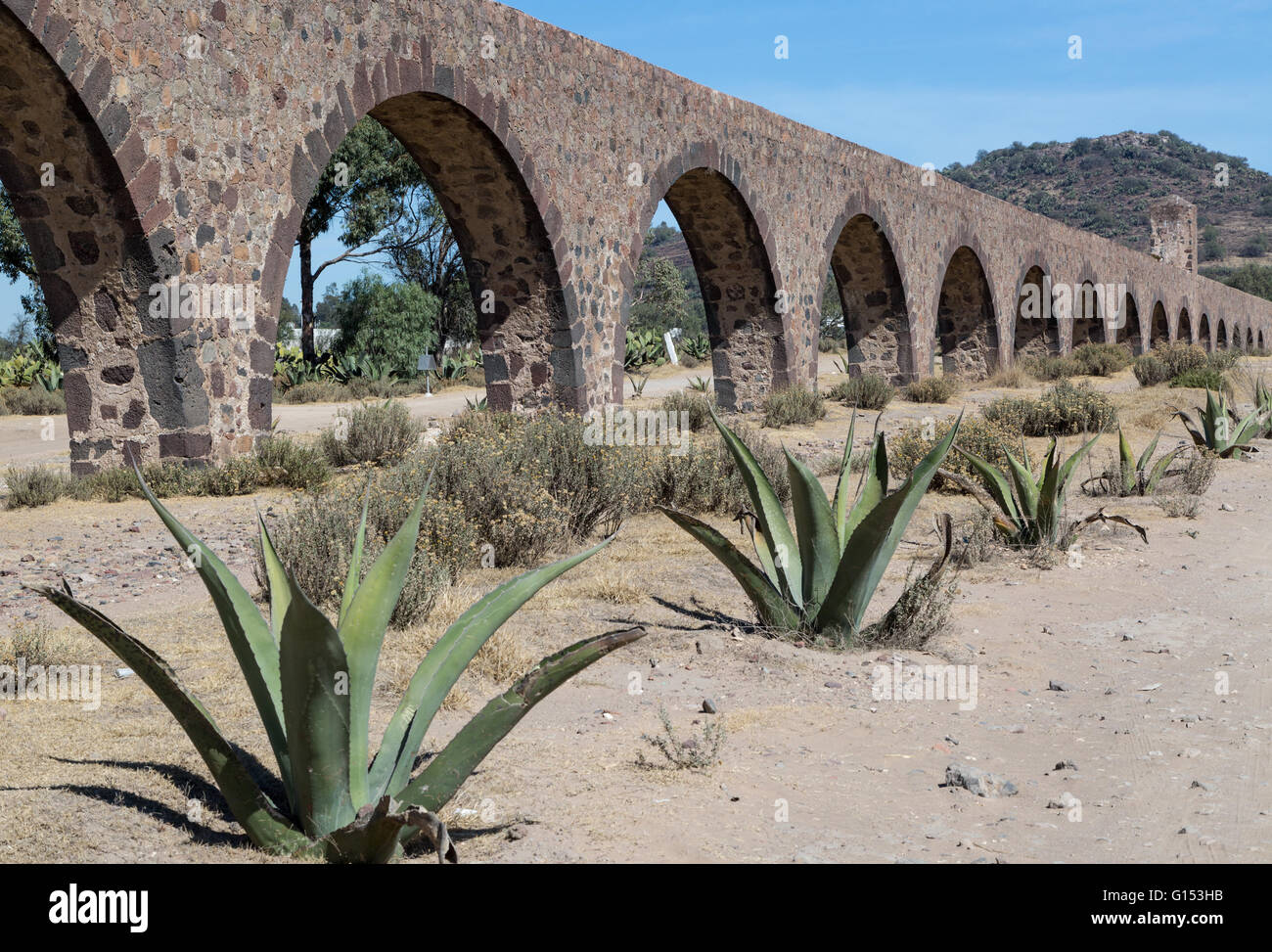 Aqueduct of padre tembleque hi-res stock photography and images - Alamy