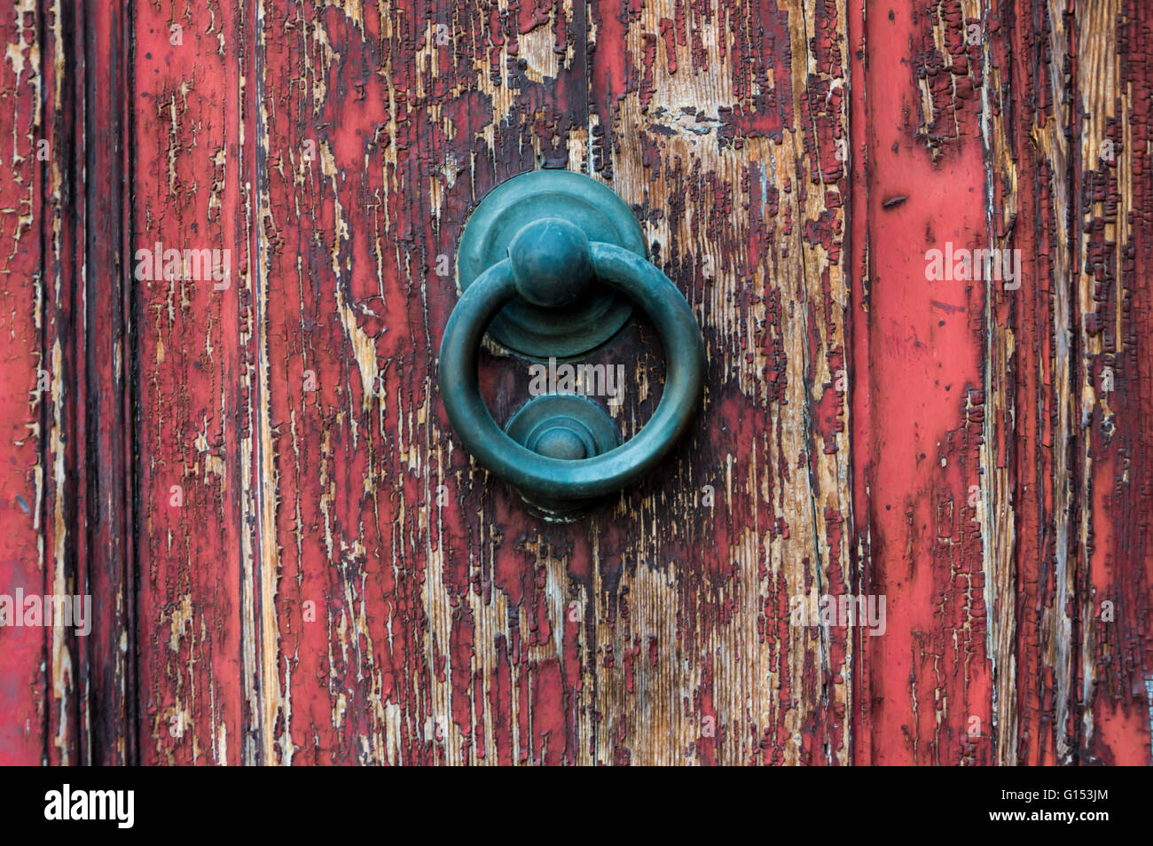 Red doorhandle hi-res stock photography and images - Alamy