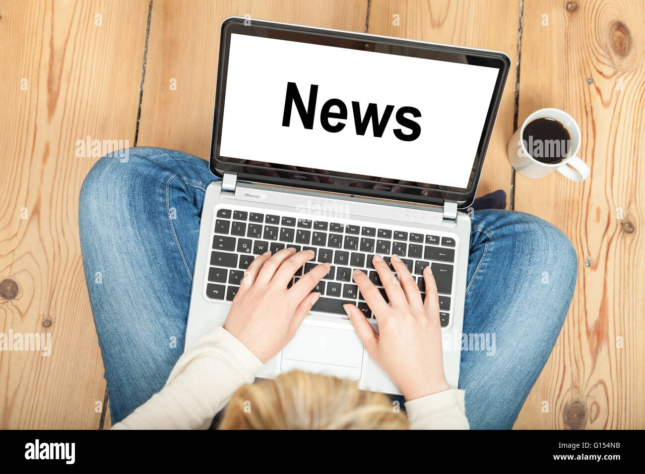 Newscast hi-res stock photography and images - Alamy