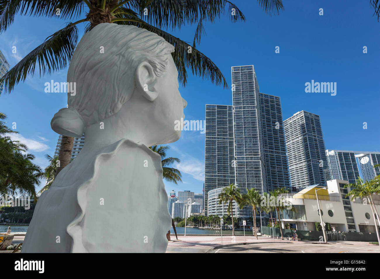 SCULPTURE BRICKELL AVENUE SKYLINE RIVERWALK DOWNTOWN MIAMI FLORIDA USA ...