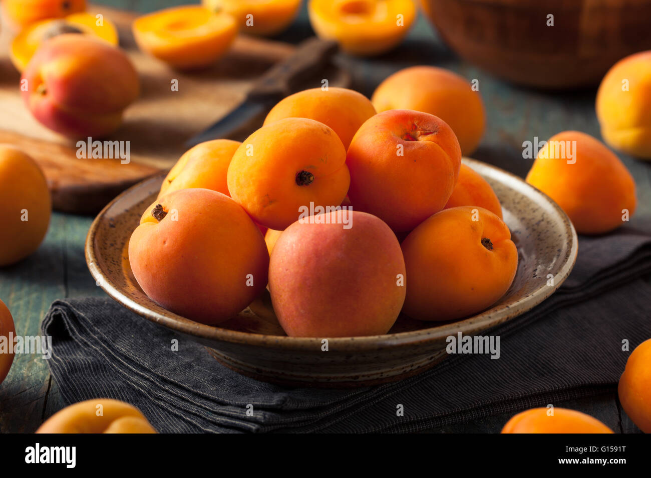 Raw Organic Yellow Apricots Ready to Eat Stock Photo - Alamy