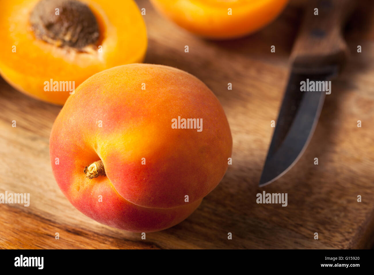Raw Organic Yellow Apricots Ready to Eat Stock Photo - Alamy