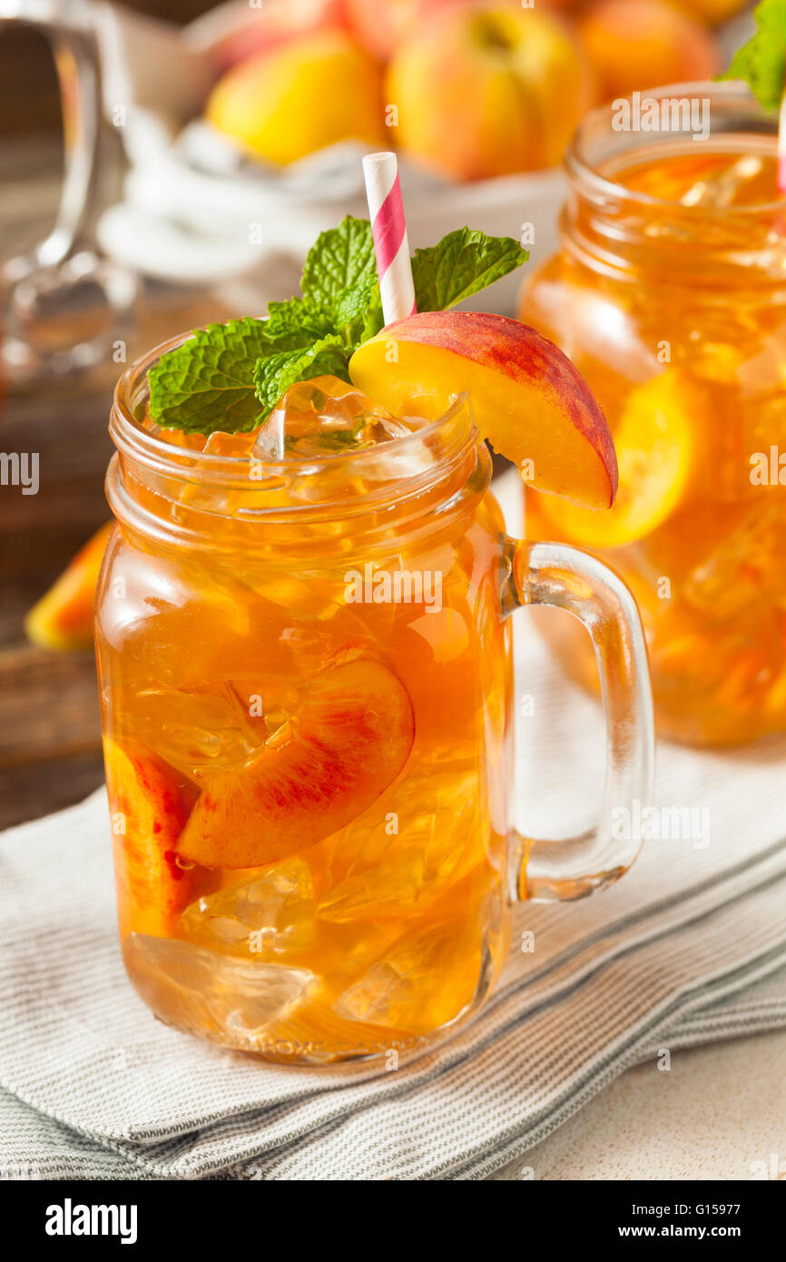 Summer peach iced tea hi-res stock photography and images - Alamy