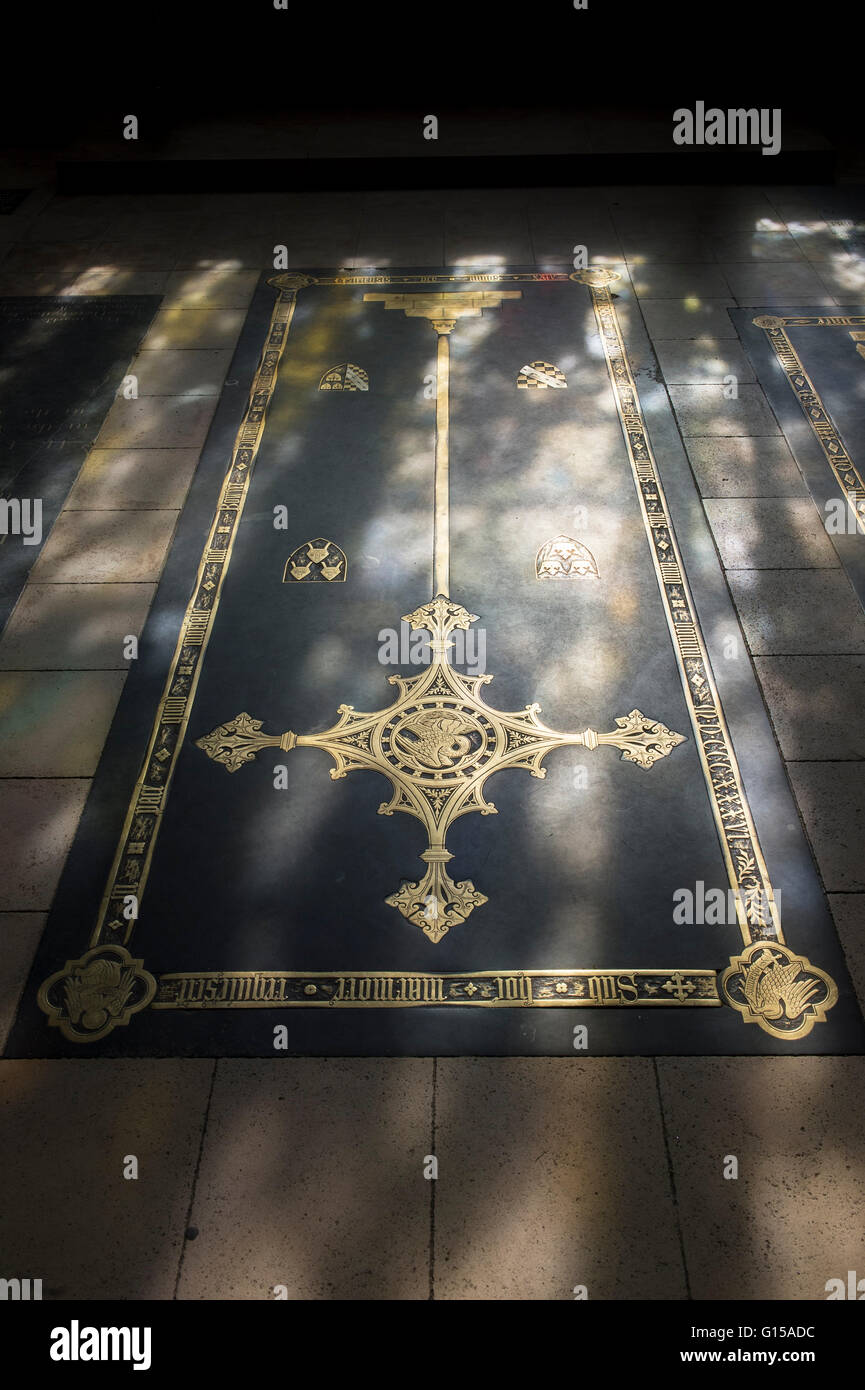 Sunlight on victorian brass cross in Bishop wests Chapel in Ely ...