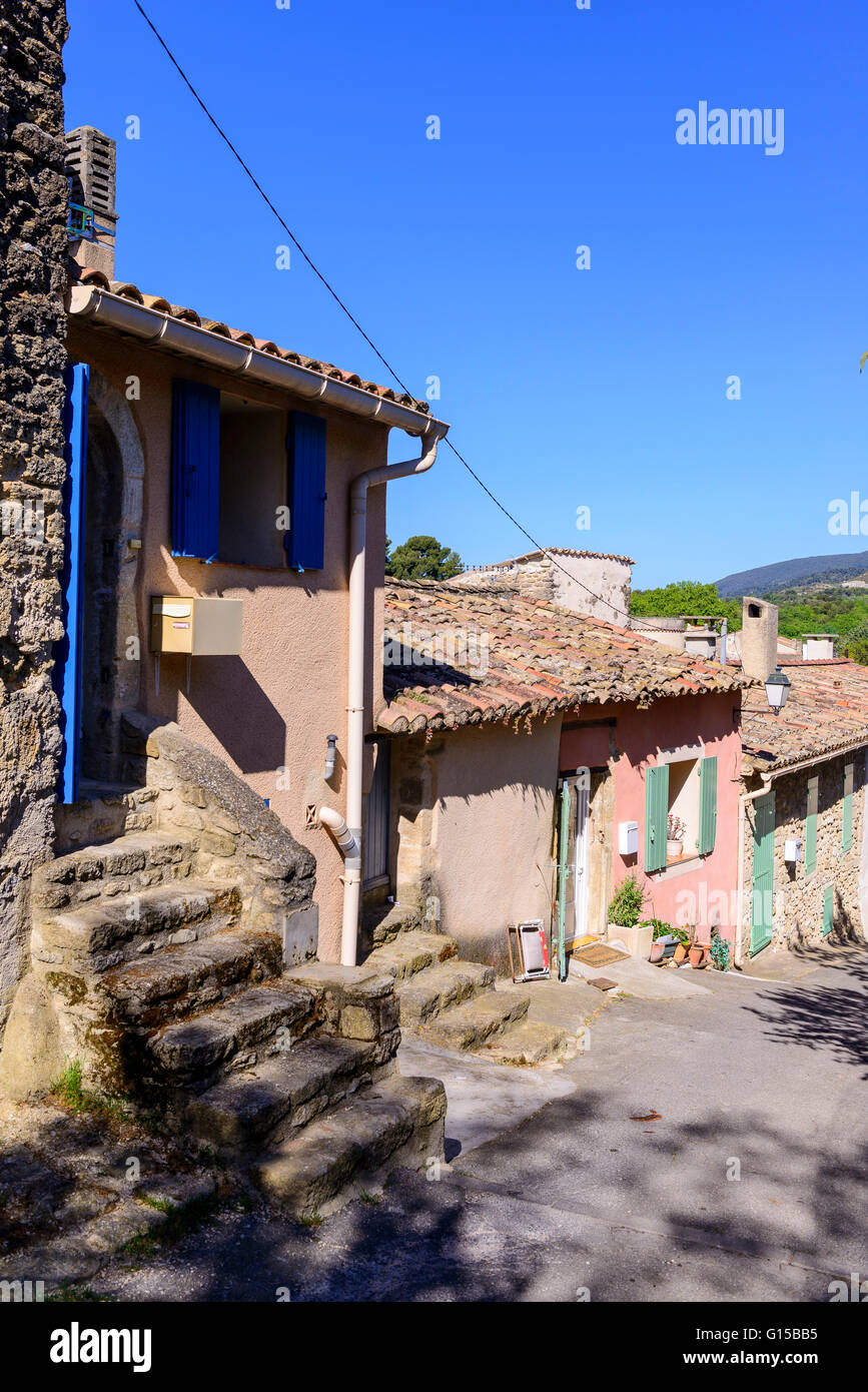 Village de Cucuron Luberon Vaucluse Provence France 84 Stock Photo - Alamy