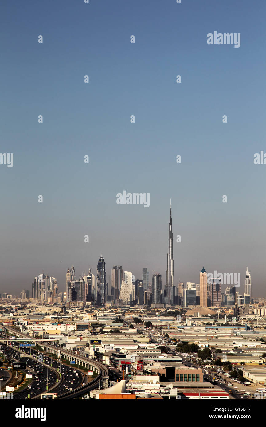 Emirates skyline hi-res stock photography and images - Alamy
