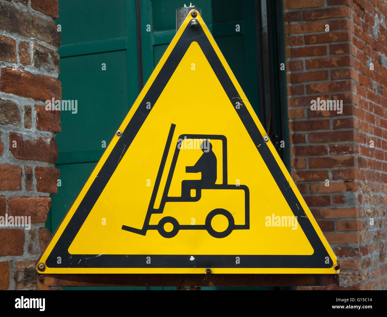 Fork lift truck danger sign hi-res stock photography and images - Alamy