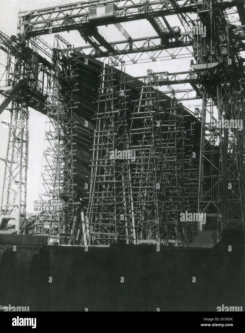 Early construction of the Titanic (1910), a 46,000 ton ship, the ...