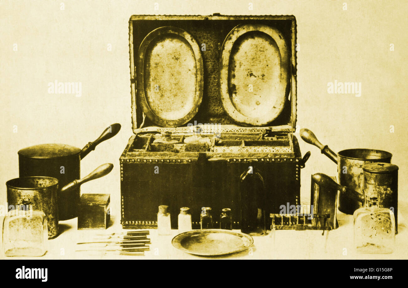 American revolutionary war mess kit hi-res stock photography and images ...