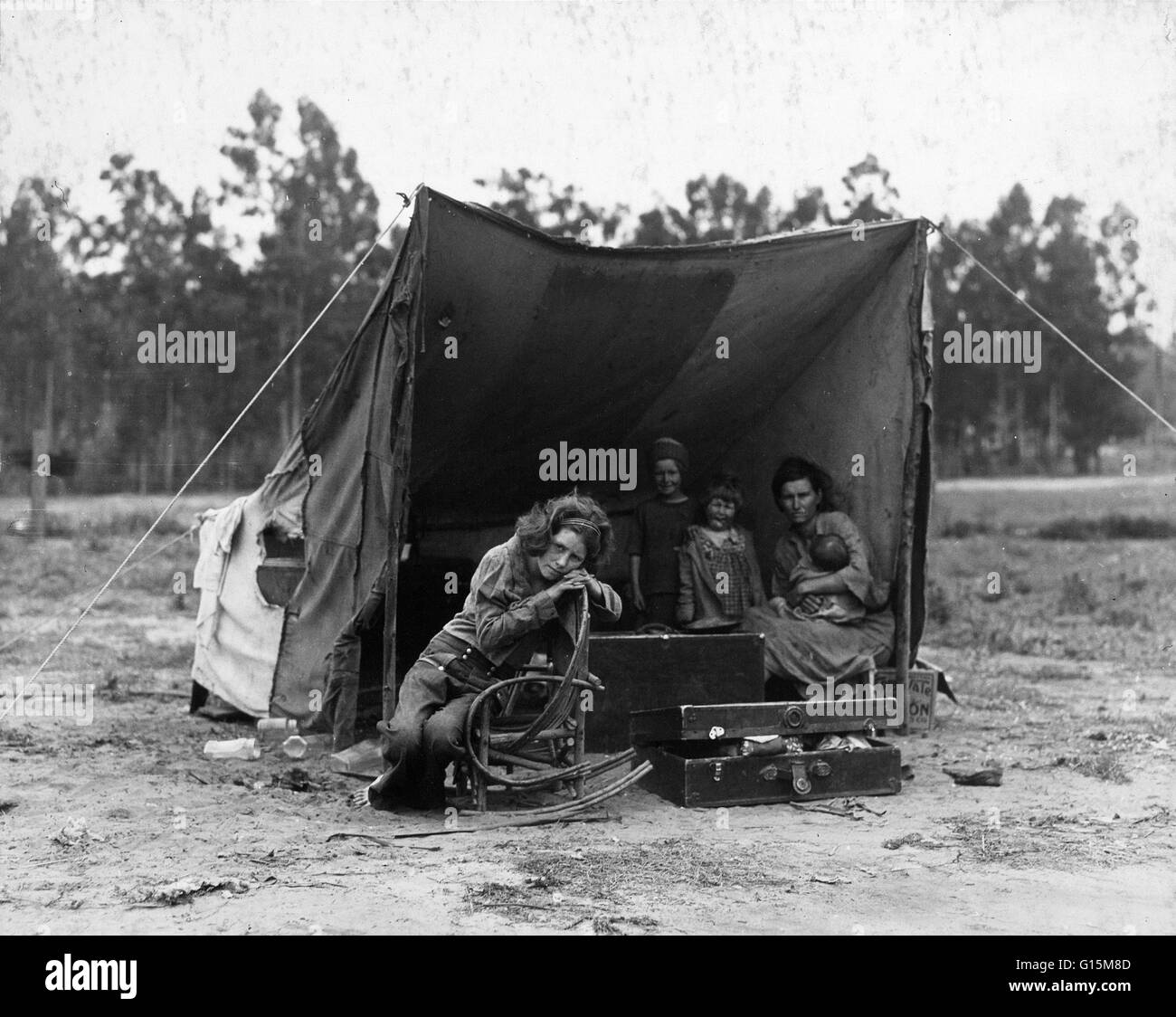 Migrant pea picker Black and White Stock Photos & Images - Alamy