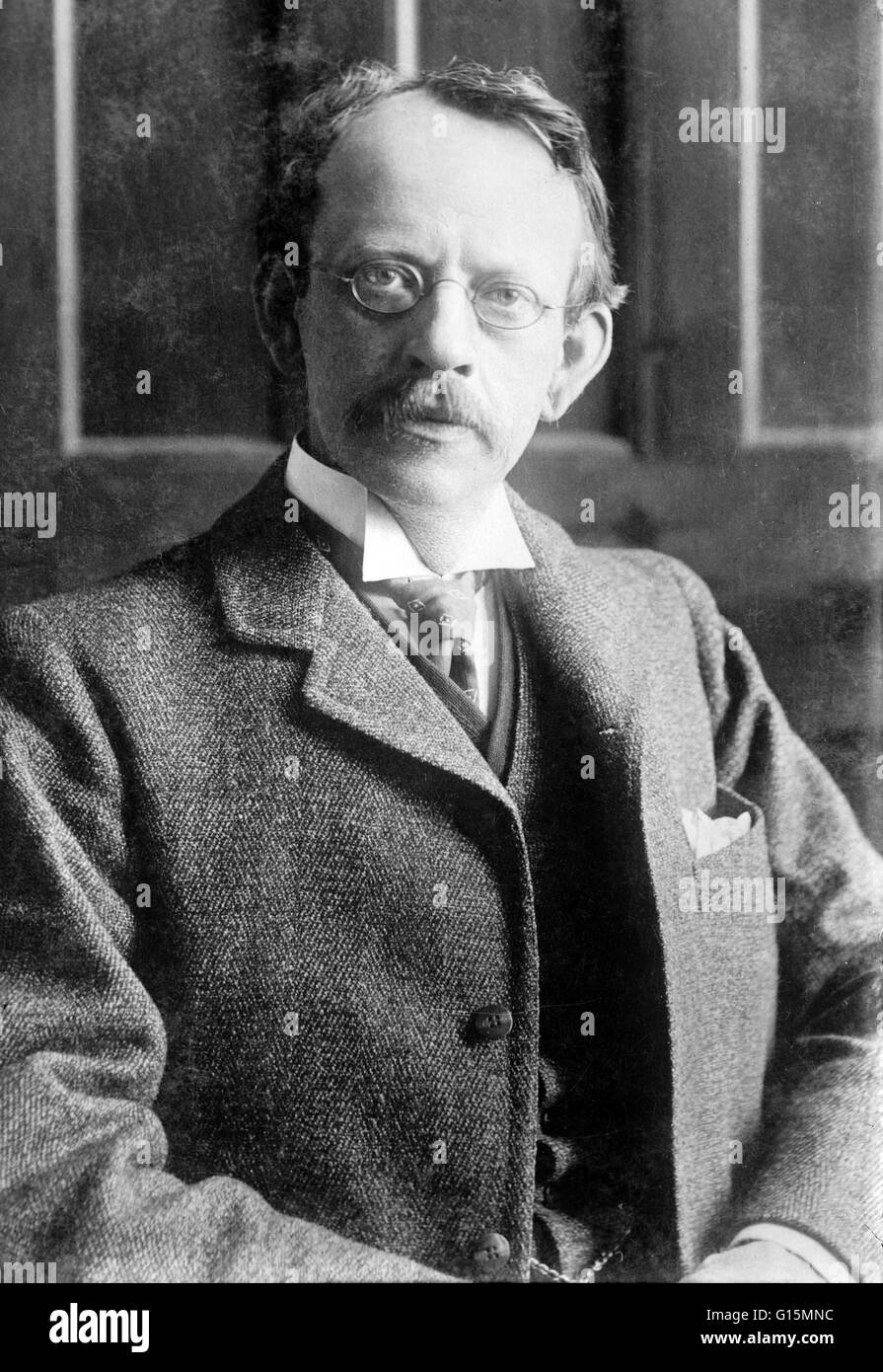 John Thompson Fast Show Scientist Clipart