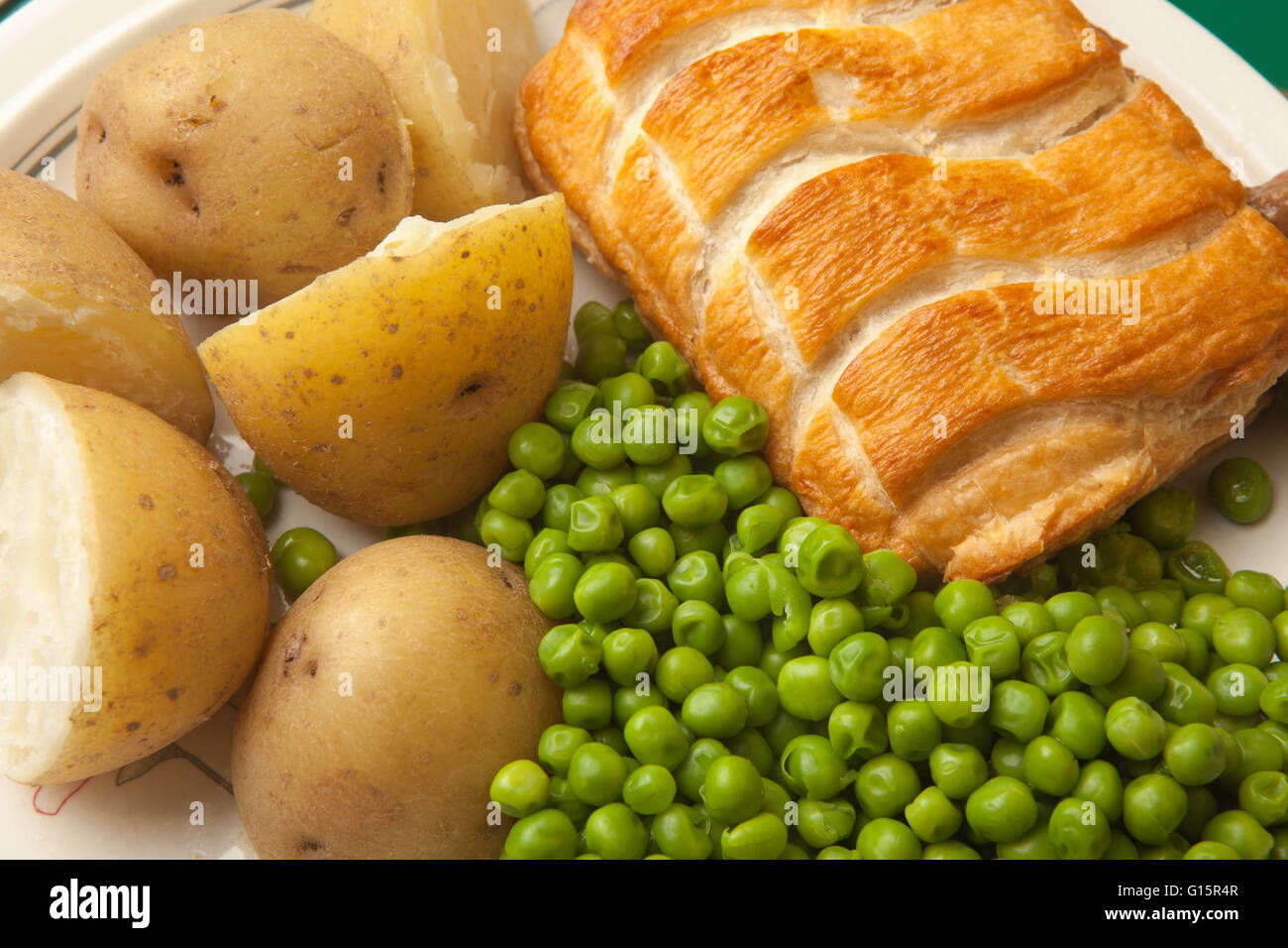 Full bown hi-res stock photography and images - Alamy