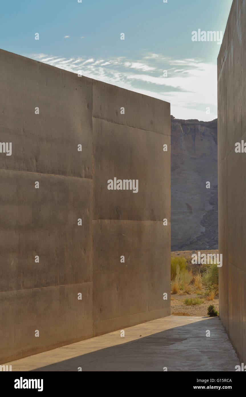 Concrete forms hi-res stock photography and images - Alamy