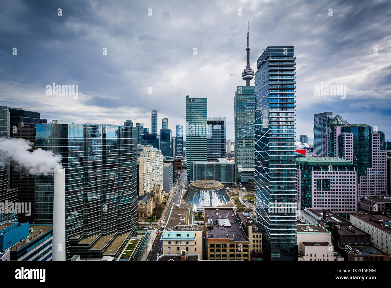 Modern downtown buildings hi-res stock photography and images - Alamy