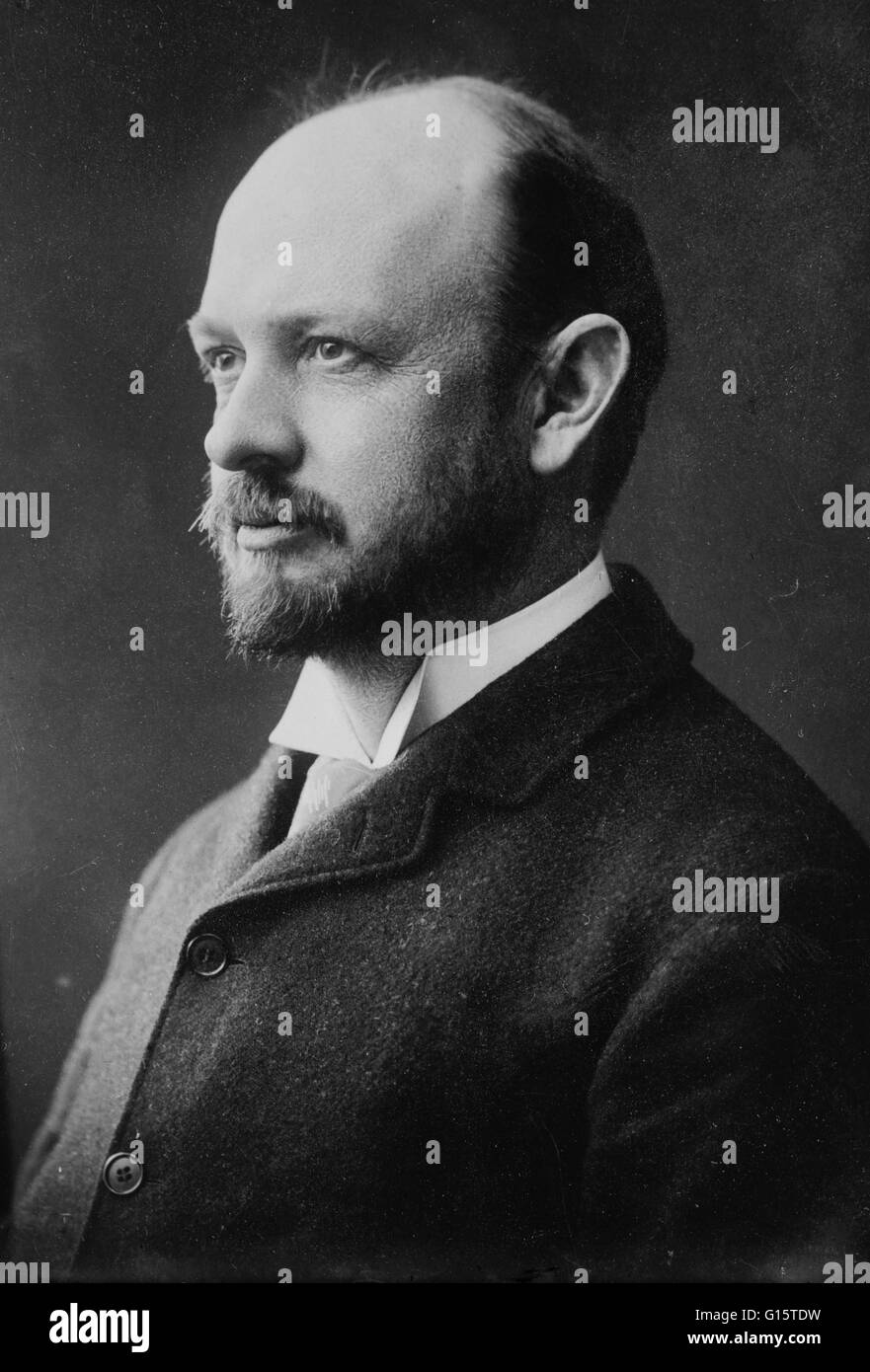 Phoebe moon of saturn 1899 hi-res stock photography and images - Alamy