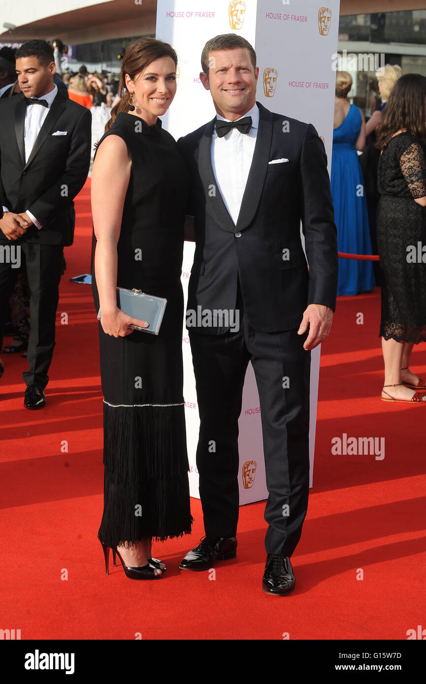 London, UK. Dermot O'Leary and Dee Koppang at the House of Fraser ...