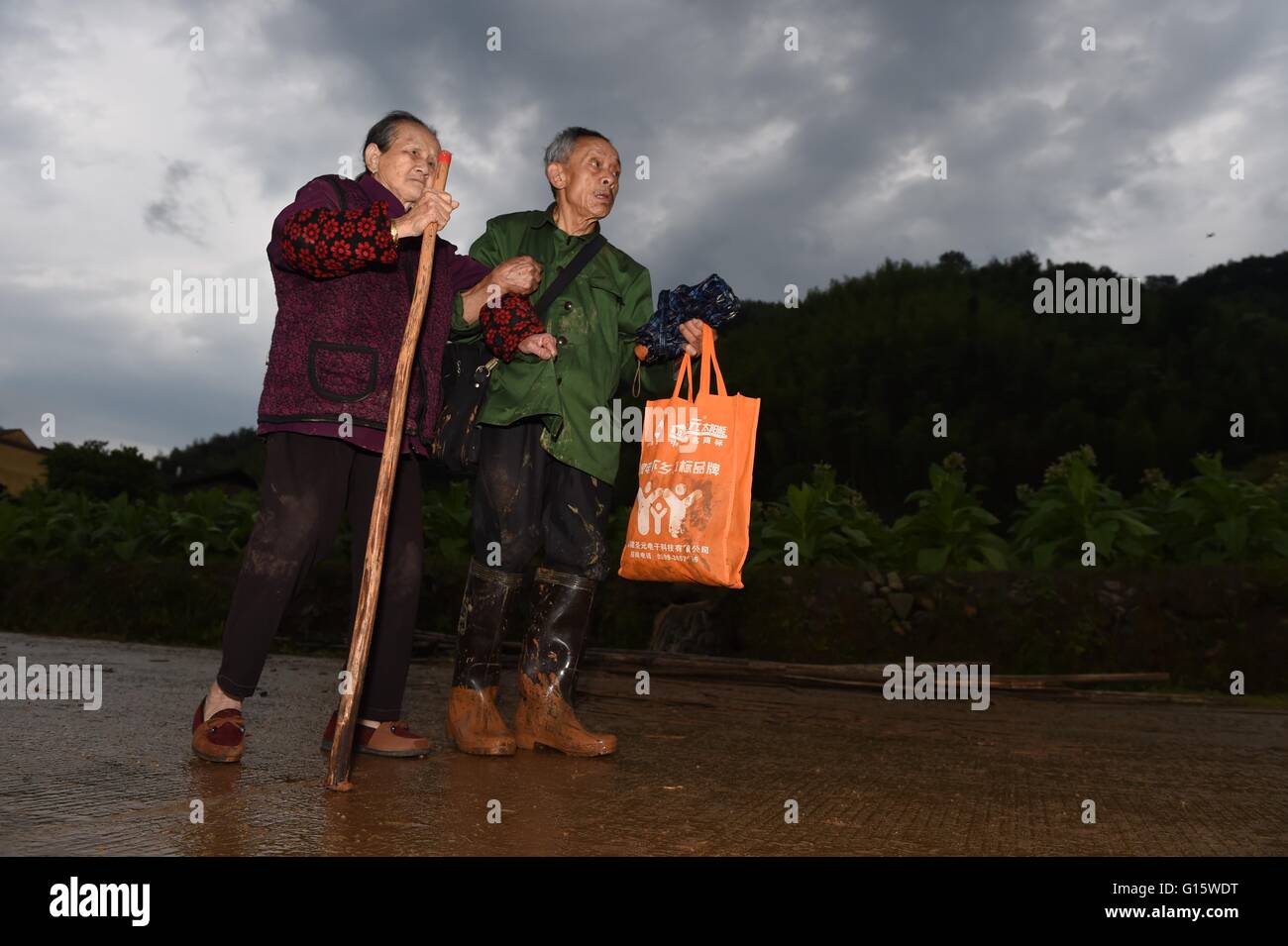 Nanping, China's Fujian Province. 9th May, 2016. Villagers of Xiaqian ...