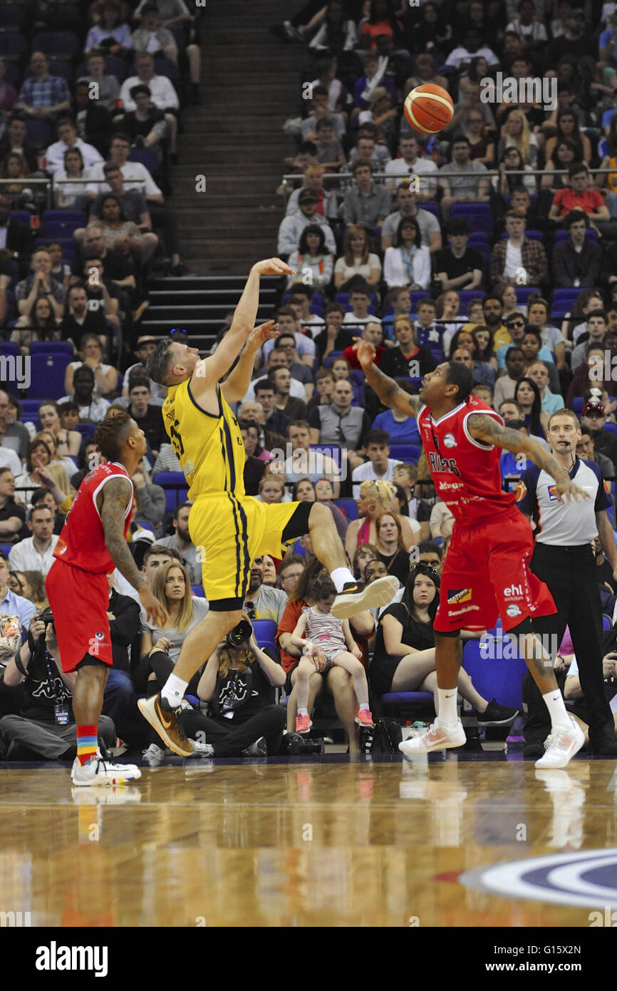 London, UK. 08th May, 2016. Mike Tuck (Forward, Sheffield Sharks ...