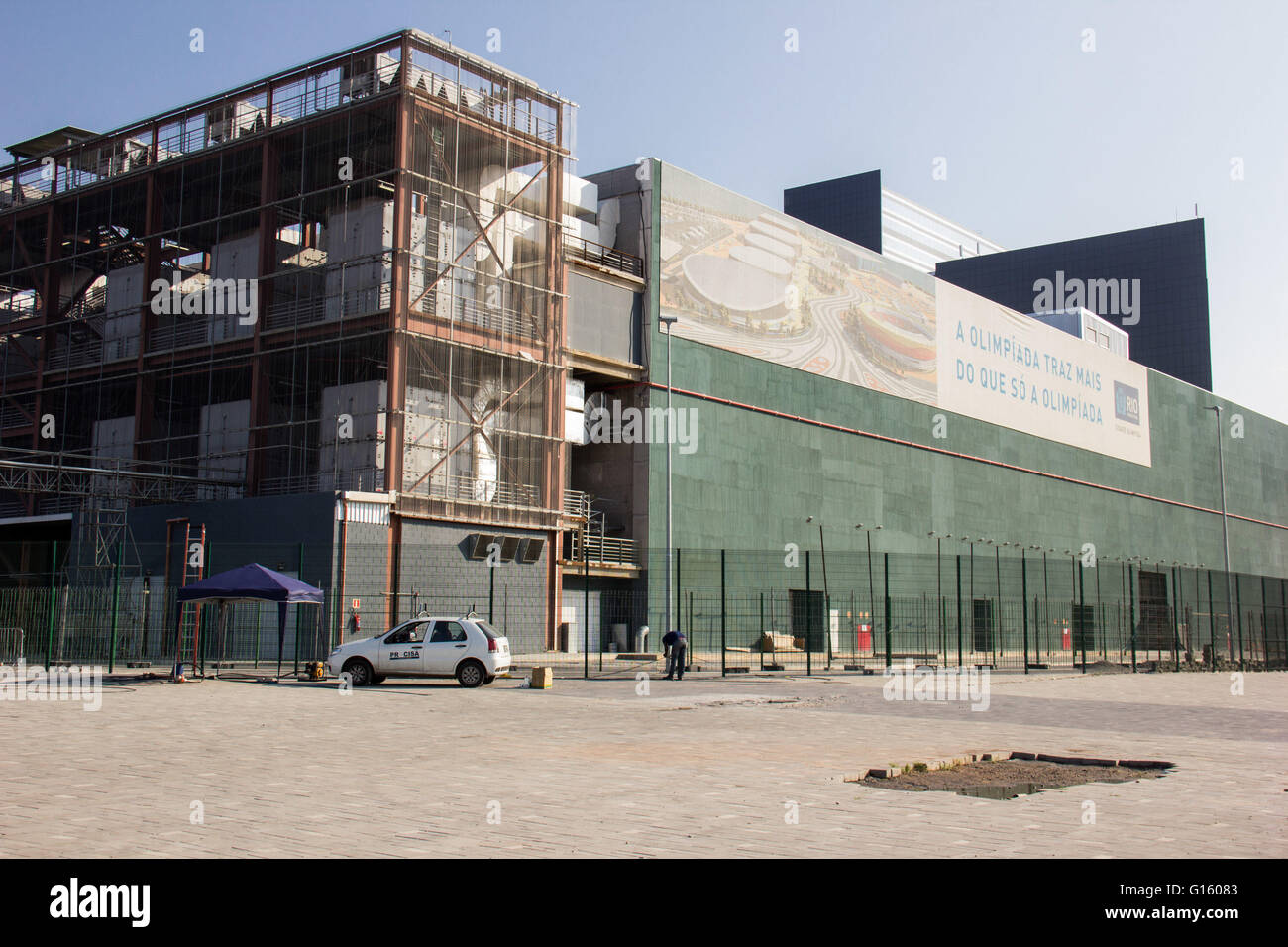 JANUARY RJ DE JANEIRO - 05/06/2016: OLIMPICO PARK - View of IBC area ...
