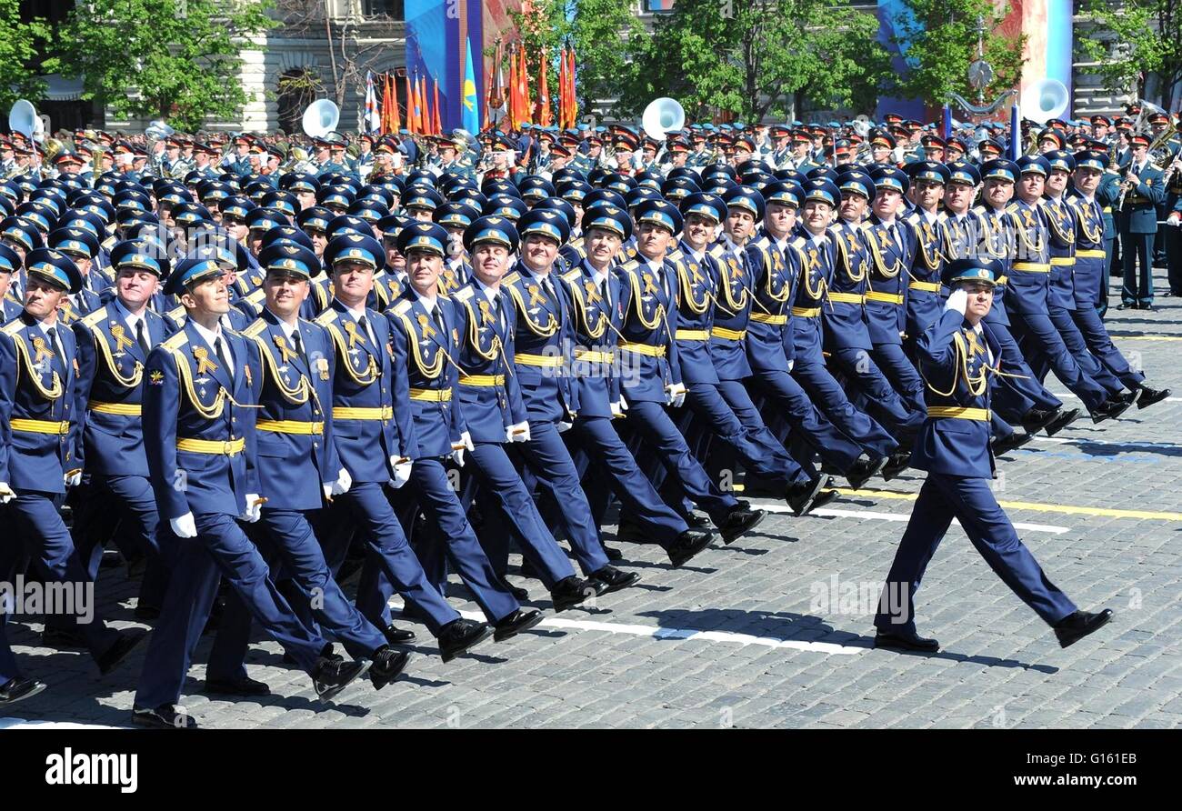 Moscow, Russia. 09th May, 2016. Russian soldiers march during the ...
