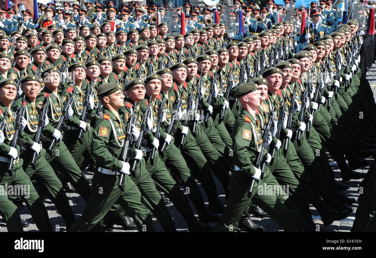 Moscow, Russia. 09th May, 2016. Russian soldiers march during the ...