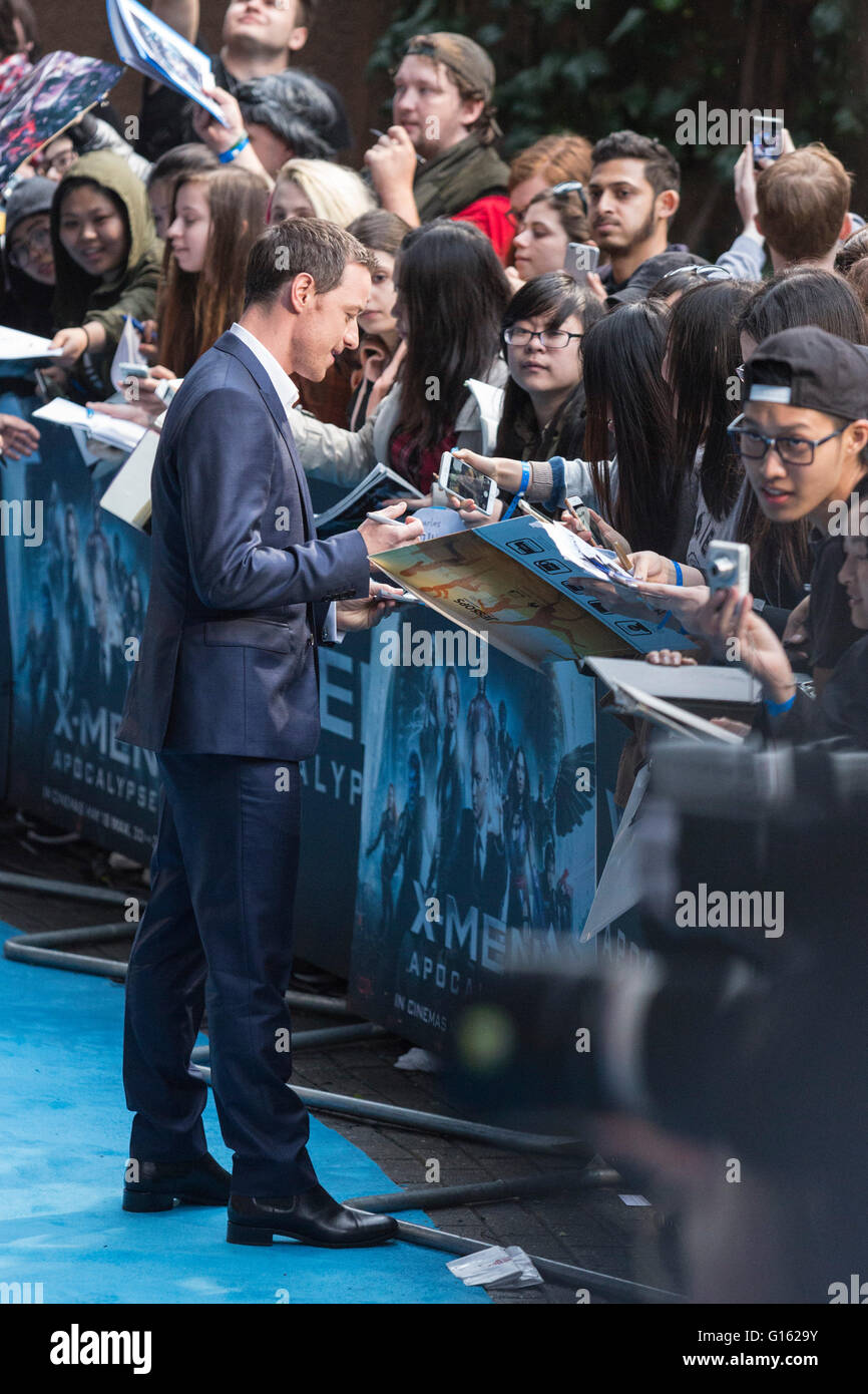 Professor x james mcavoy hi-res stock photography and images - Alamy