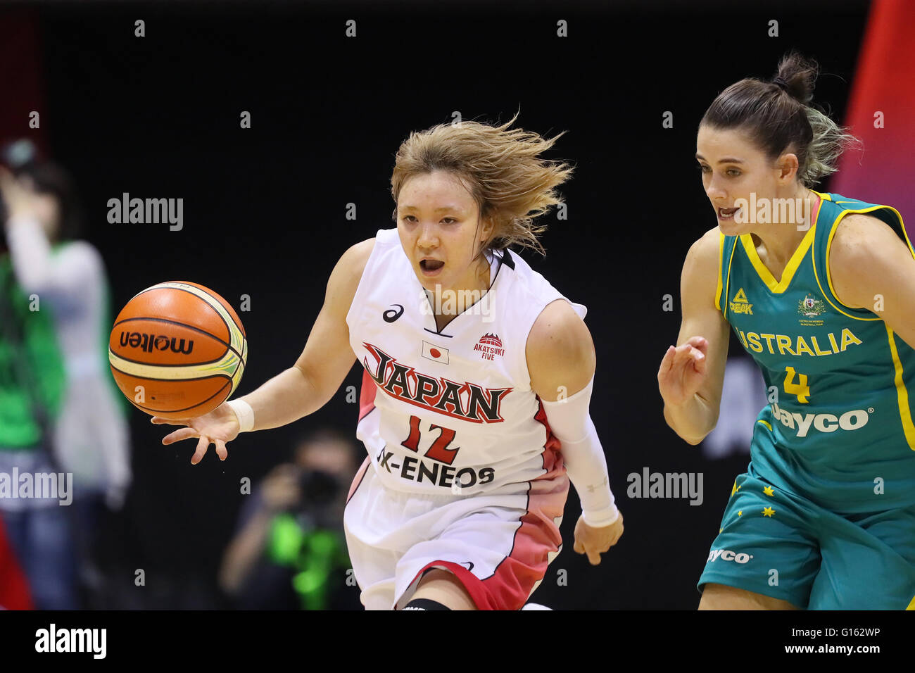 nd Yoyogi Gymnasium, Tokyo, Japan. 9th May, 2016. Asami Yoshida (JPN ...