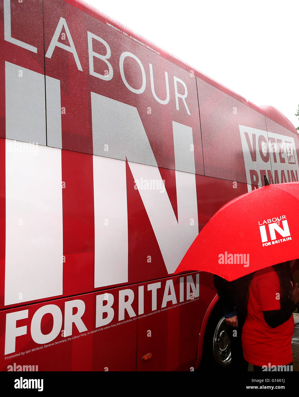 Front labour campaign bus hi-res stock photography and images - Alamy