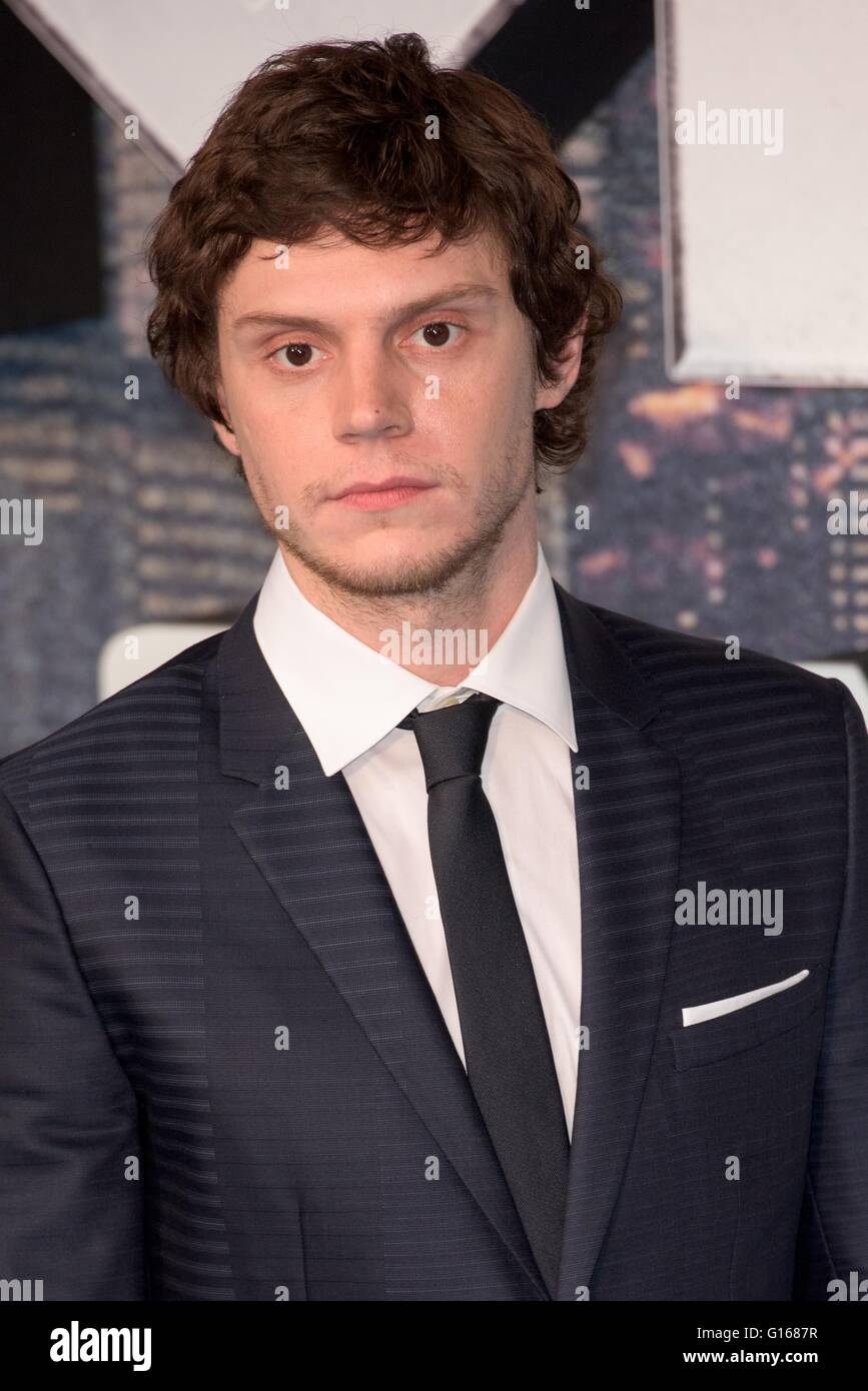 London.UK. Evan Peters at the X -Men Apocalypse premiere, BFI Imax. 9th ...