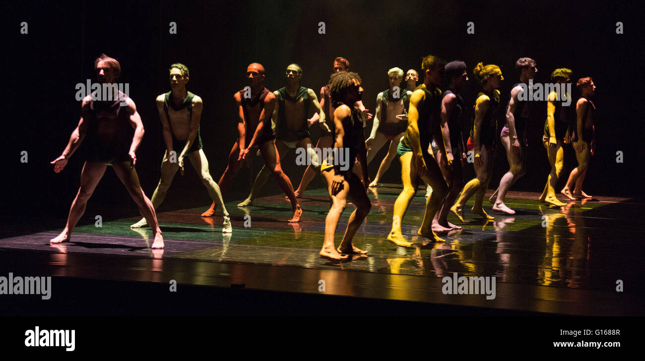 Ballet rambert london hi-res stock photography and images - Alamy