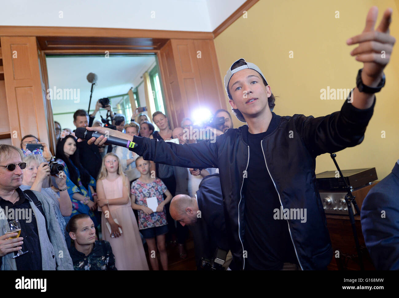 Swedish singer Frans Jeppsson-Wall performs during a reception at the ...
