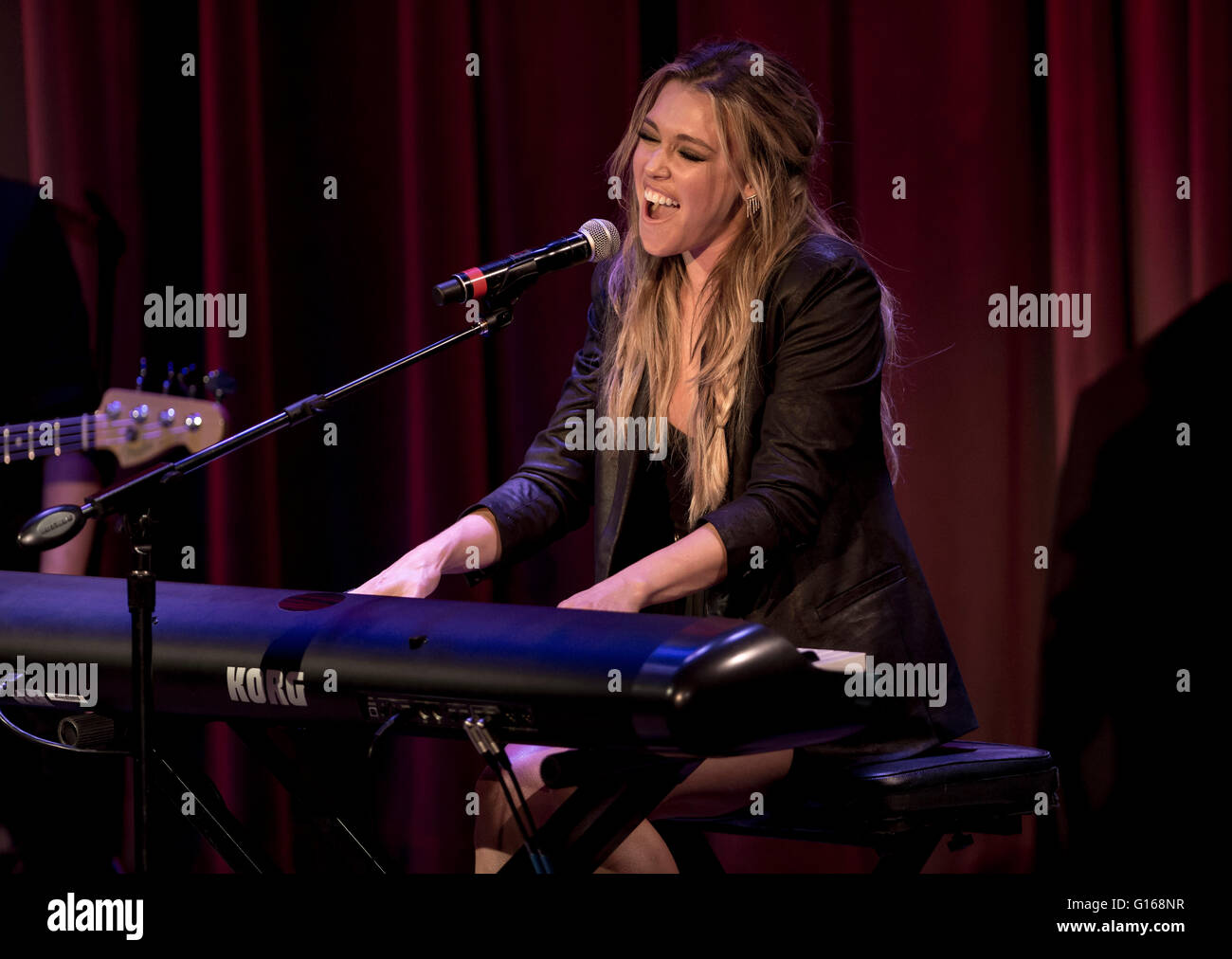 Los Angeles, California, USA. 09th May, 2016. Singer/songwriter RACHEL ...