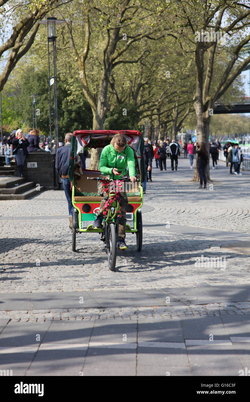 Riksha hi-res stock photography and images - Alamy