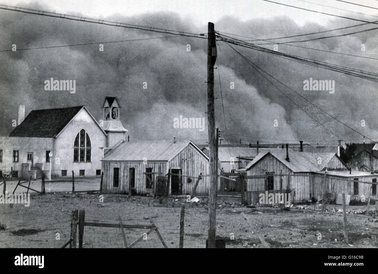 Black roller dust storm is rushing toward Clayton, New Mexico, May 29 ...