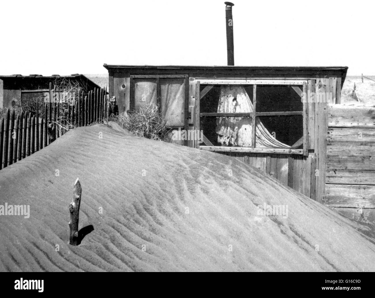 Windblown sand blocks hi-res stock photography and images - Alamy